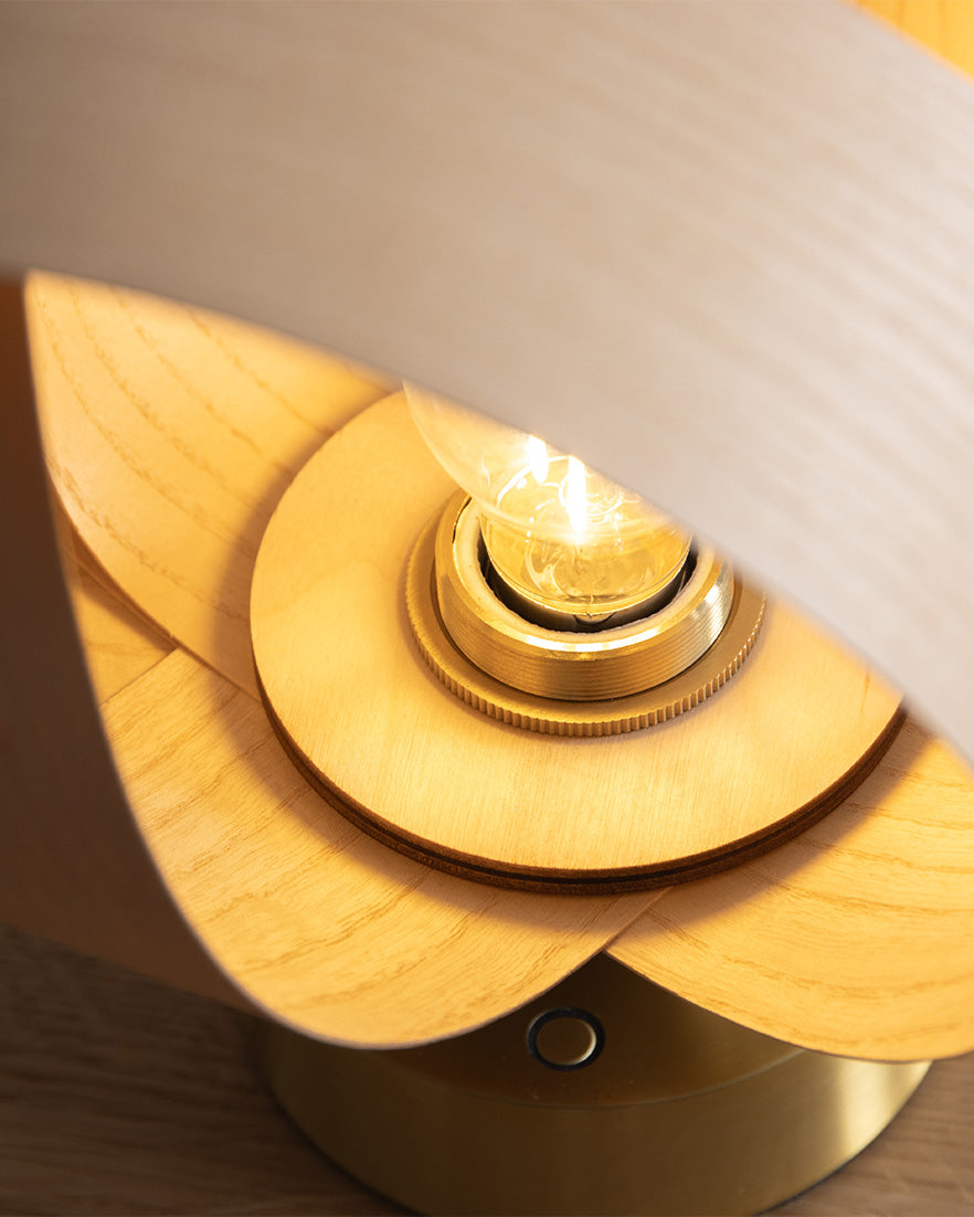 Verso Portable Table Light | Tom Raffield