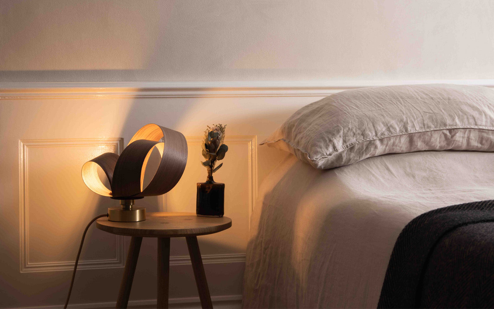 Verso Table Light – Tom Raffield